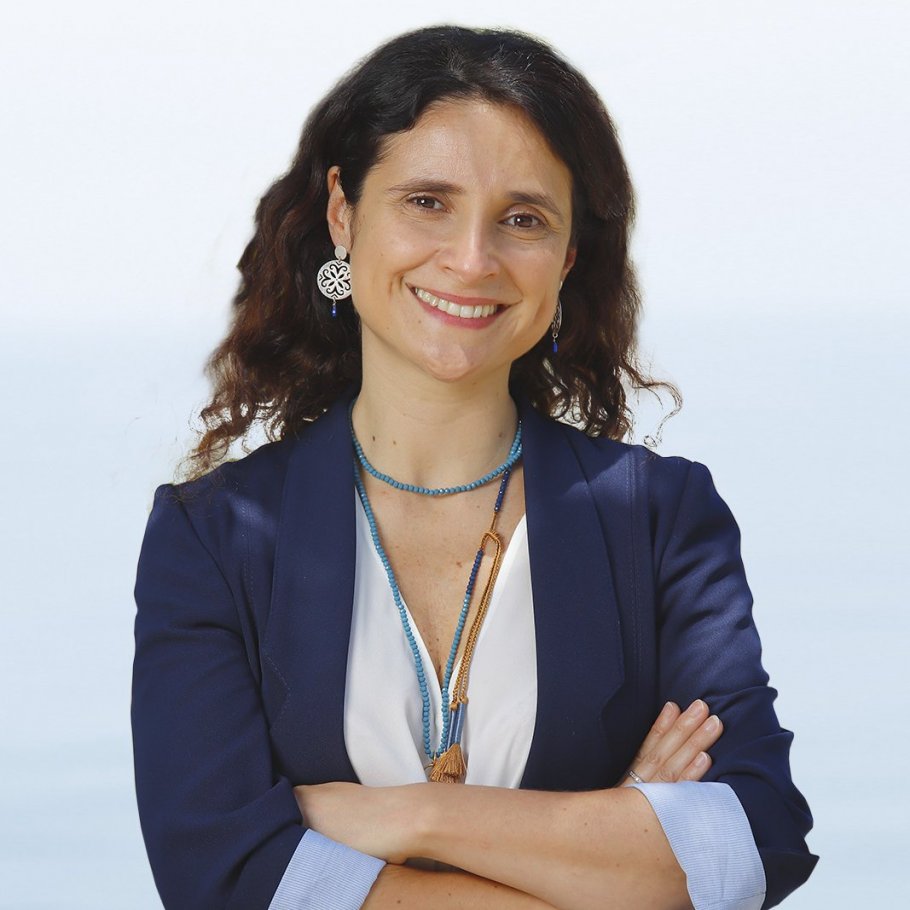 DIRECTORA